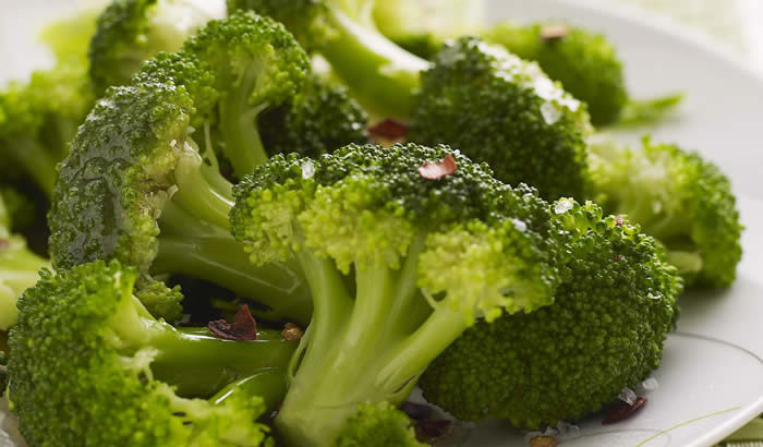 Brokula na lešo - Dalmatinski recept za brzu pripremu